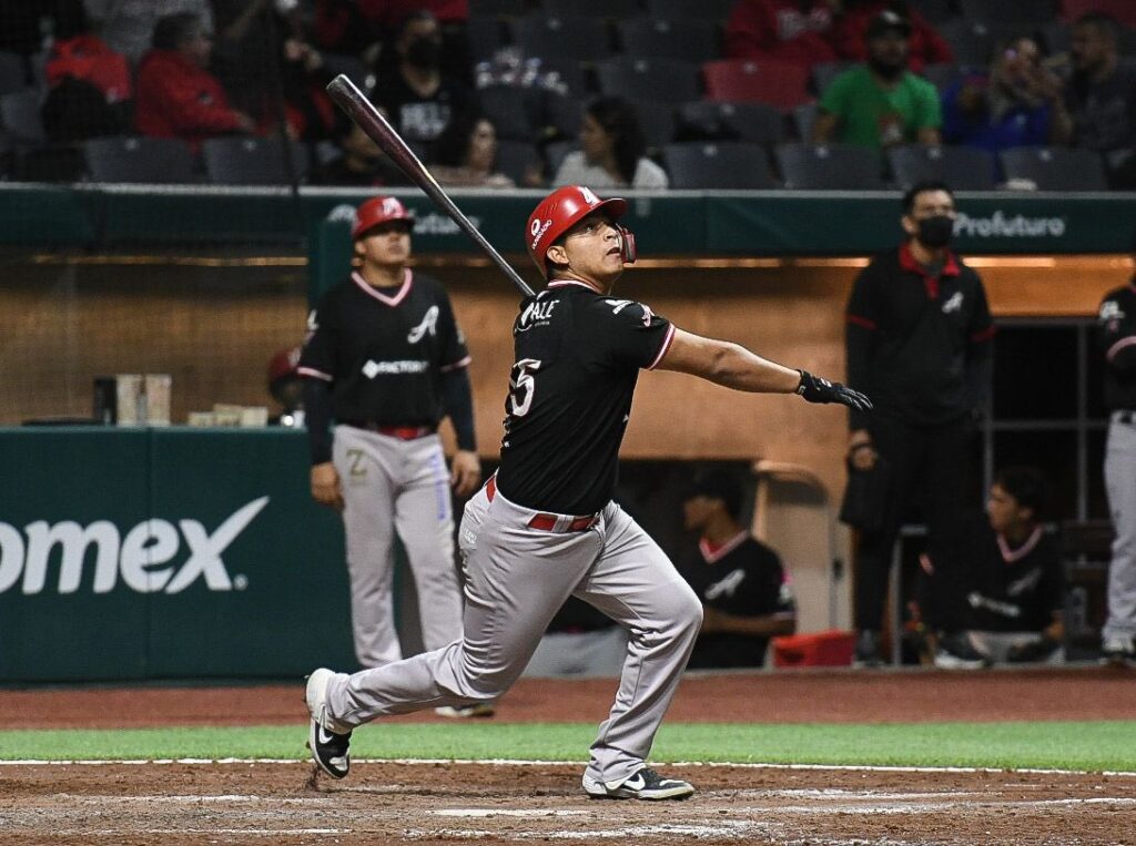 Padres sign Mexican OF Oliver Carrillo - East Village Times