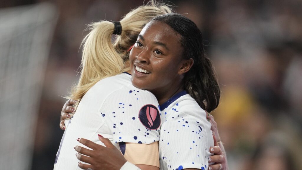 USWNT & Mexico advance to W Gold Cup semifinals at Snapdragon Stadium ...